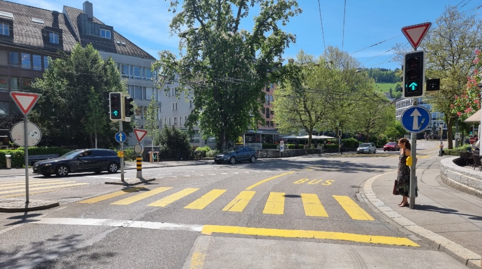 Velospur anstatt Busspur auf dem Oberen Graben und der St.Leonhard ...
