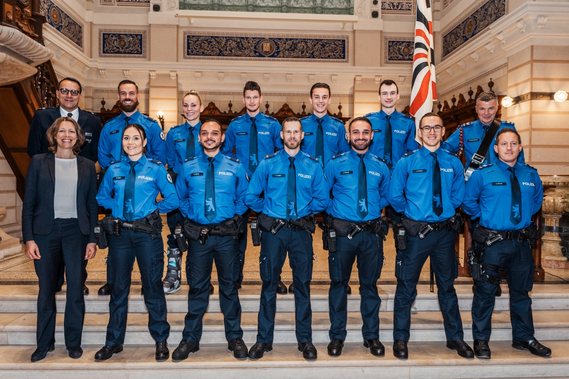 Neue Polizeiangehörige für die Stadtpolizei St.Gallen | stadt.sg.ch