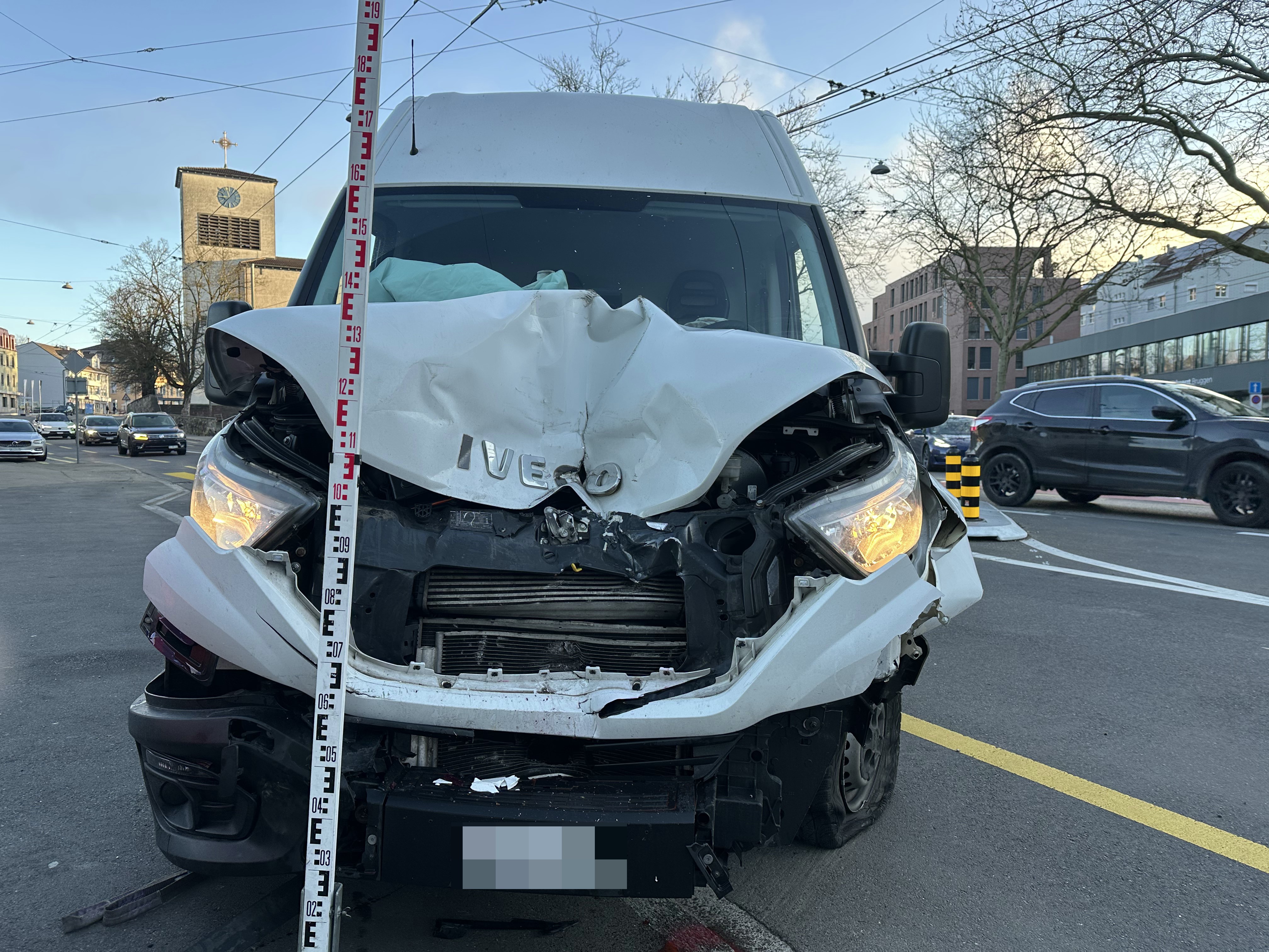 Fahrunfähig hohen Sachschaden verursacht | stadt.sg.ch